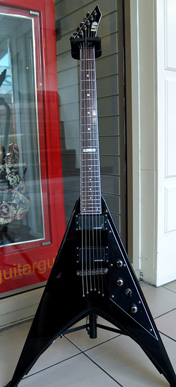 ESP V-200 Black | guitarguitar