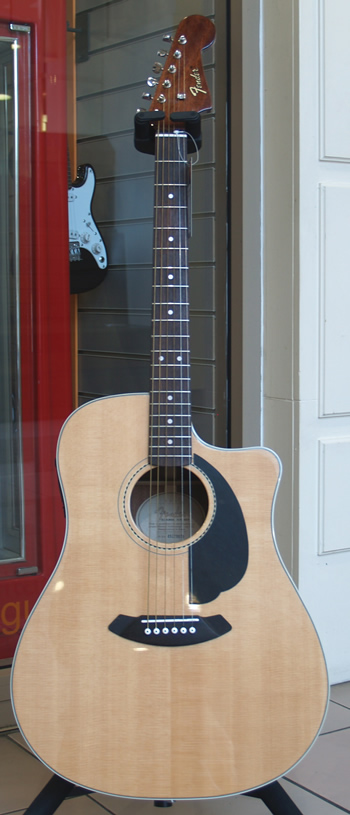 Fender Kingman SCE Natural | guitarguitar