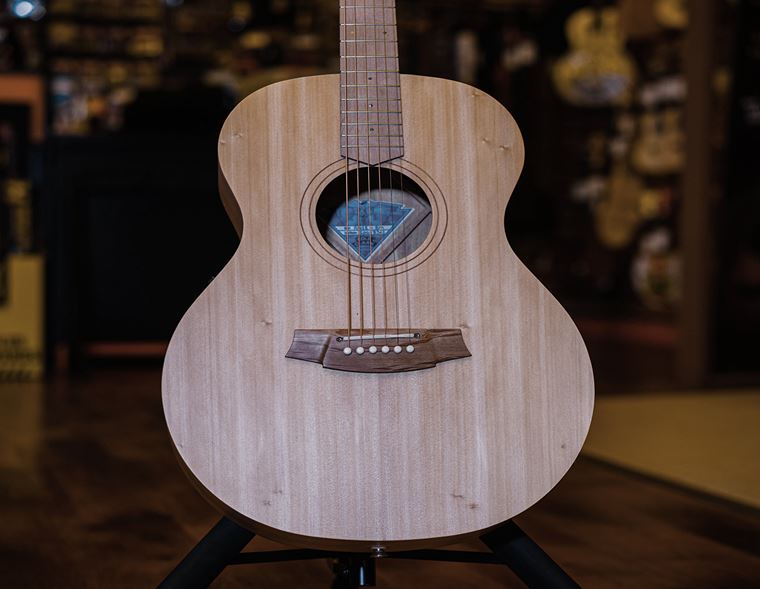 Cole Clark 1 Series Guitars | guitarguitar