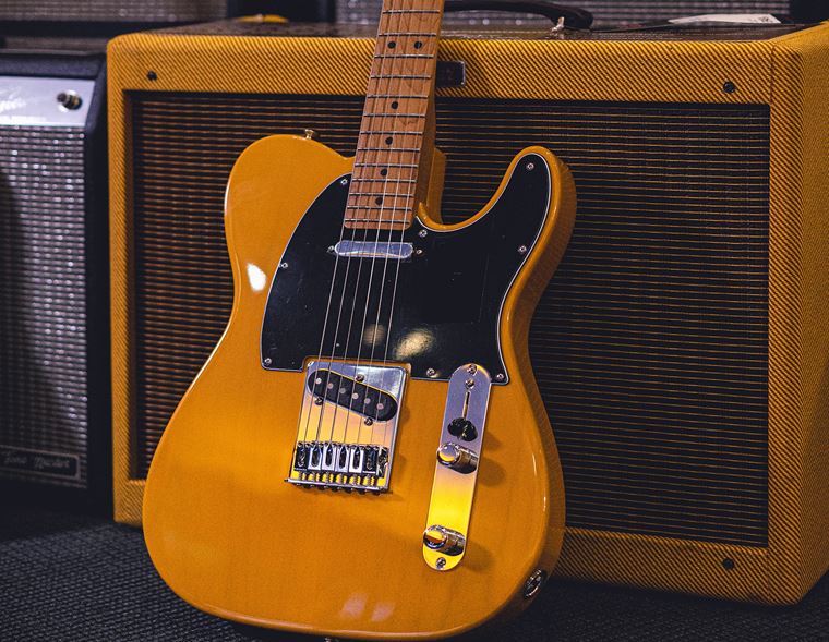 What Shape is My Guitar? Our Expert Guide to Electric Guitar Shapes ...