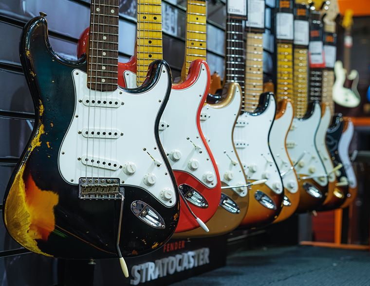 Fender Electric Guitars: The Ranges Explained from Standard to Ultra | guitarguitar