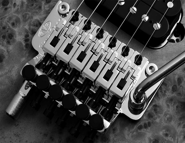 Gibson ES 335 - The Most Versatile Guitar Ever?