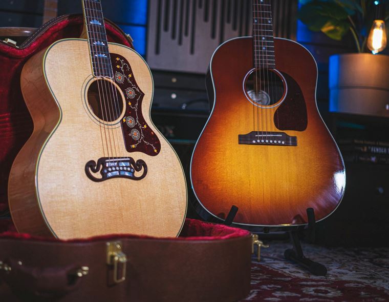 The Greatest Gibson Acoustic Artists Ever | guitarguitar